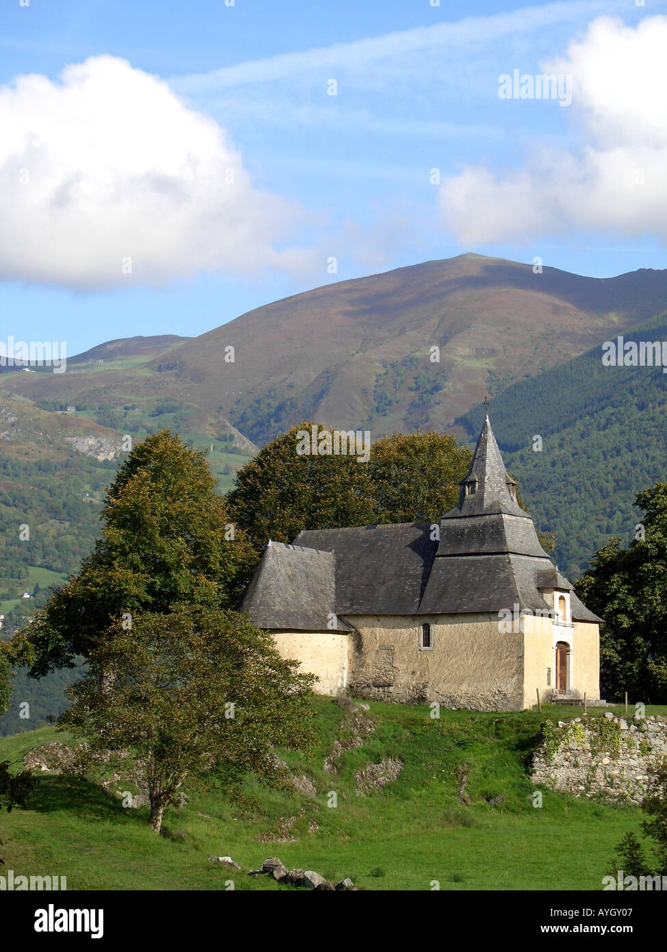 St savin church hi-res stock photography and images - Alamy