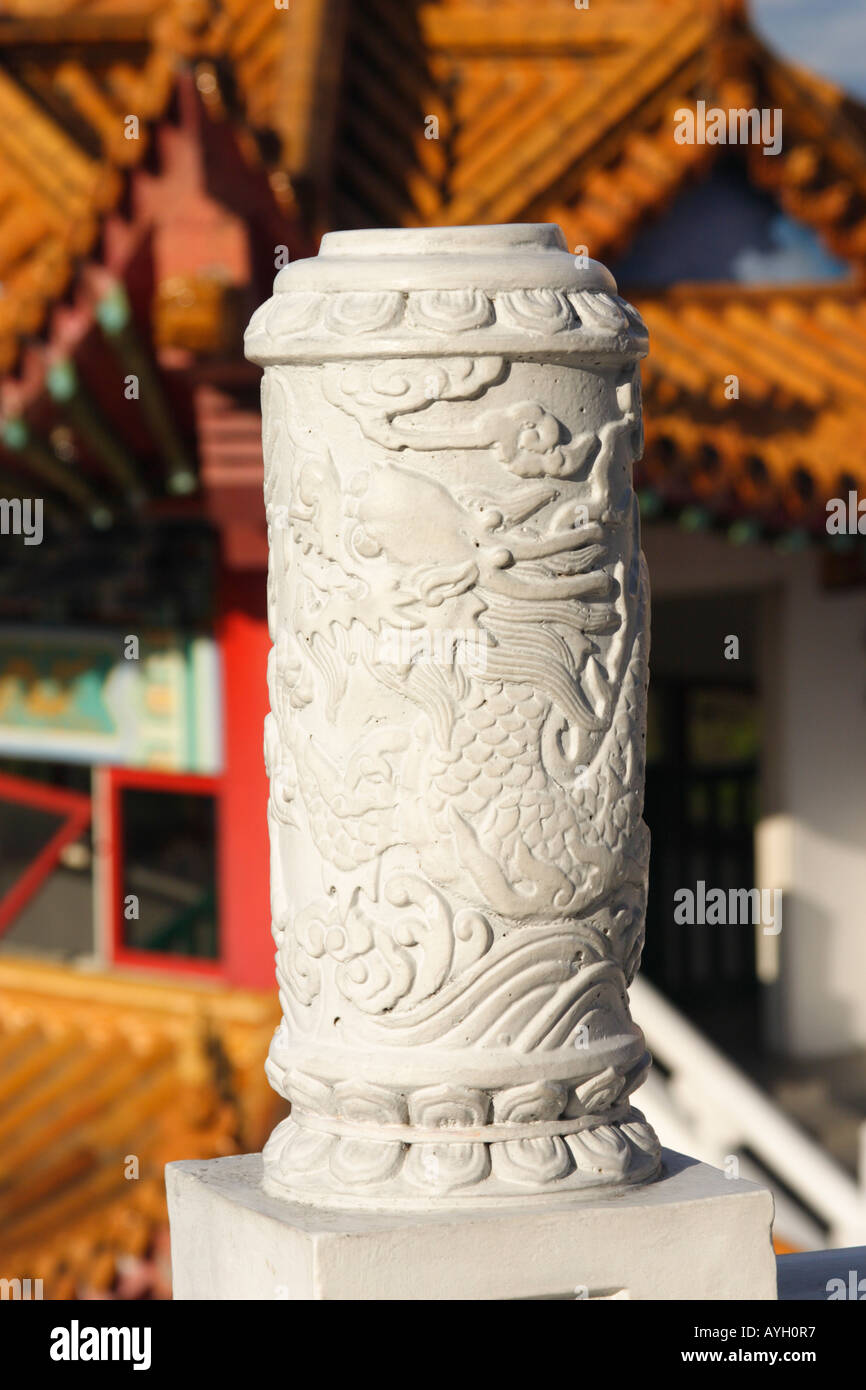 pillar at chinese temple Stock Photo - Alamy