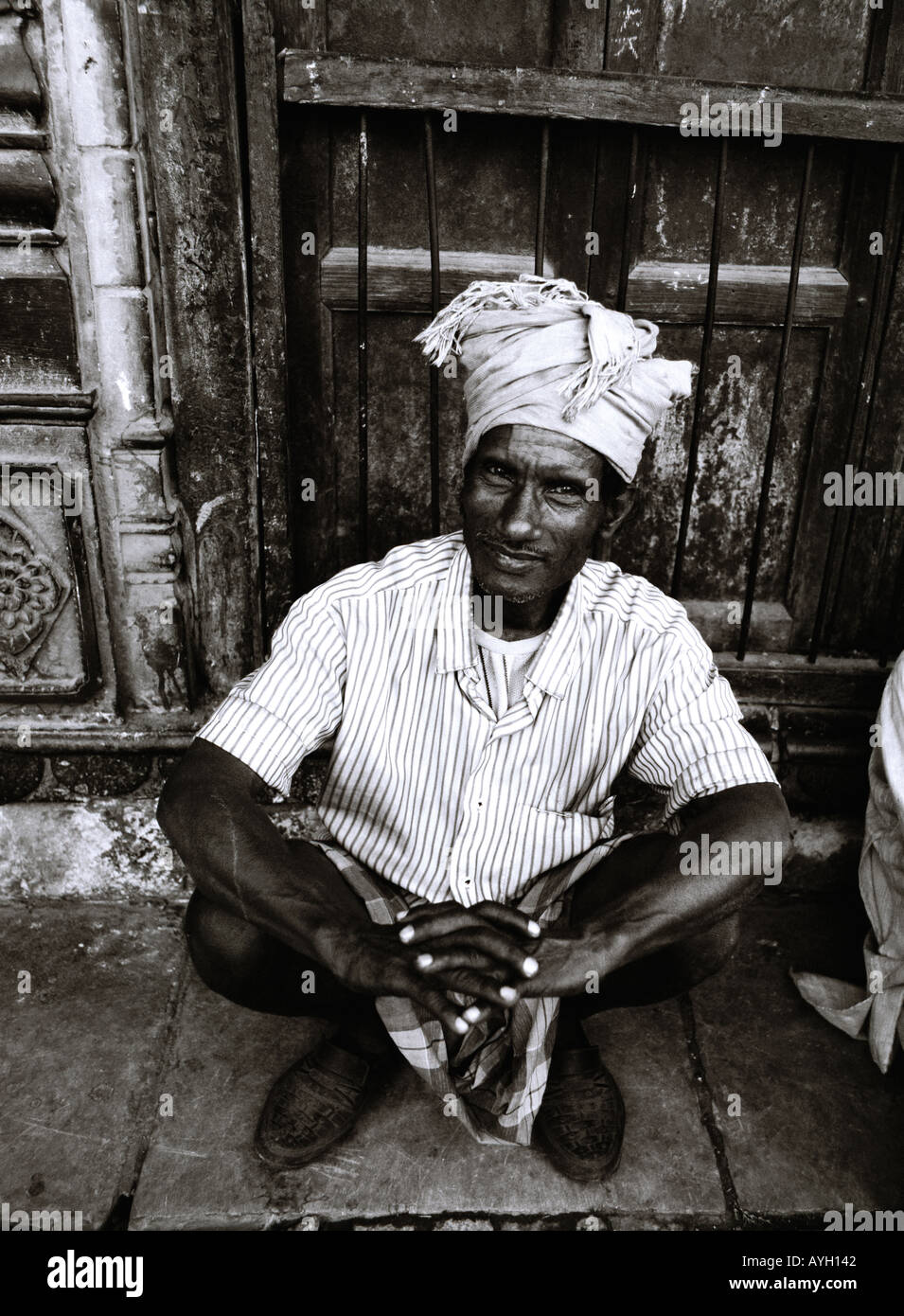 Indian coolie hi-res stock photography and images - Alamy