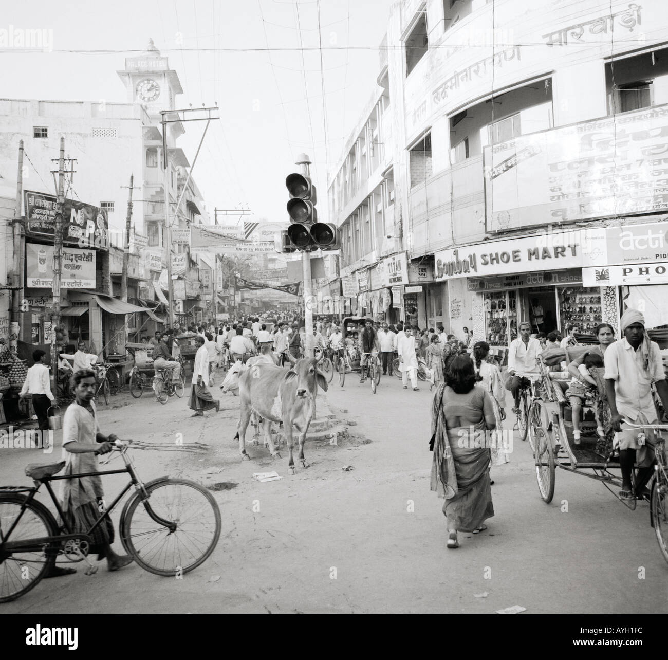 Varanasi junction hi-res stock photography and images - Alamy