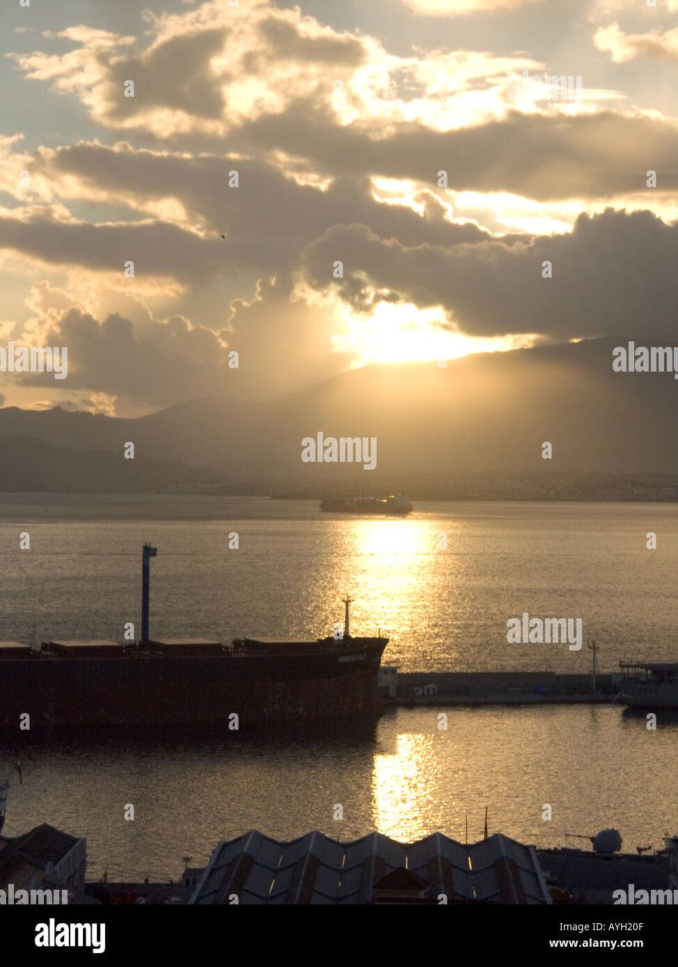 Dusk over the bay of gibraltar shipyard hi-res stock photography and ...
