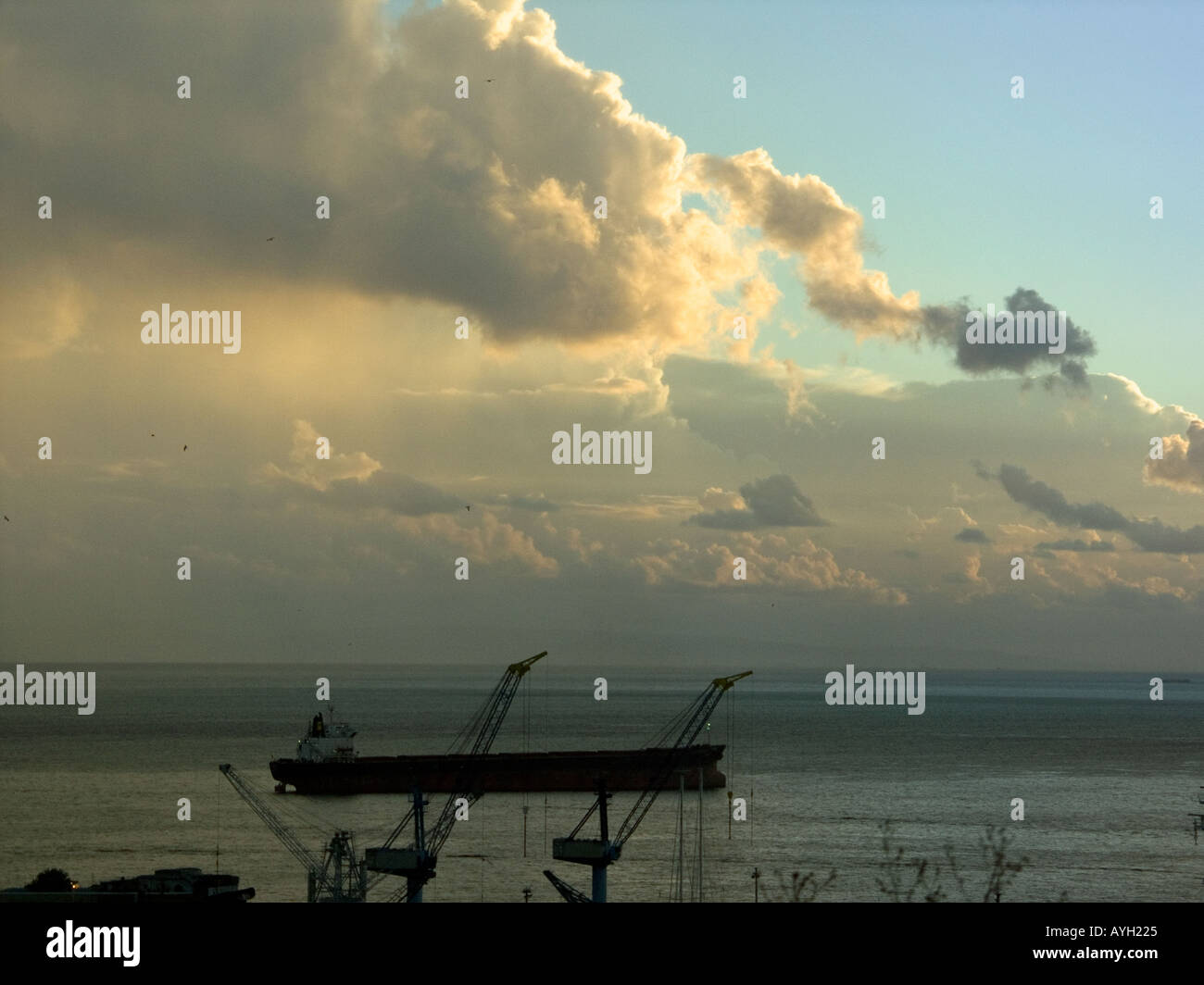 Dusk over the bay of gibraltar shipyard hi-res stock photography and ...