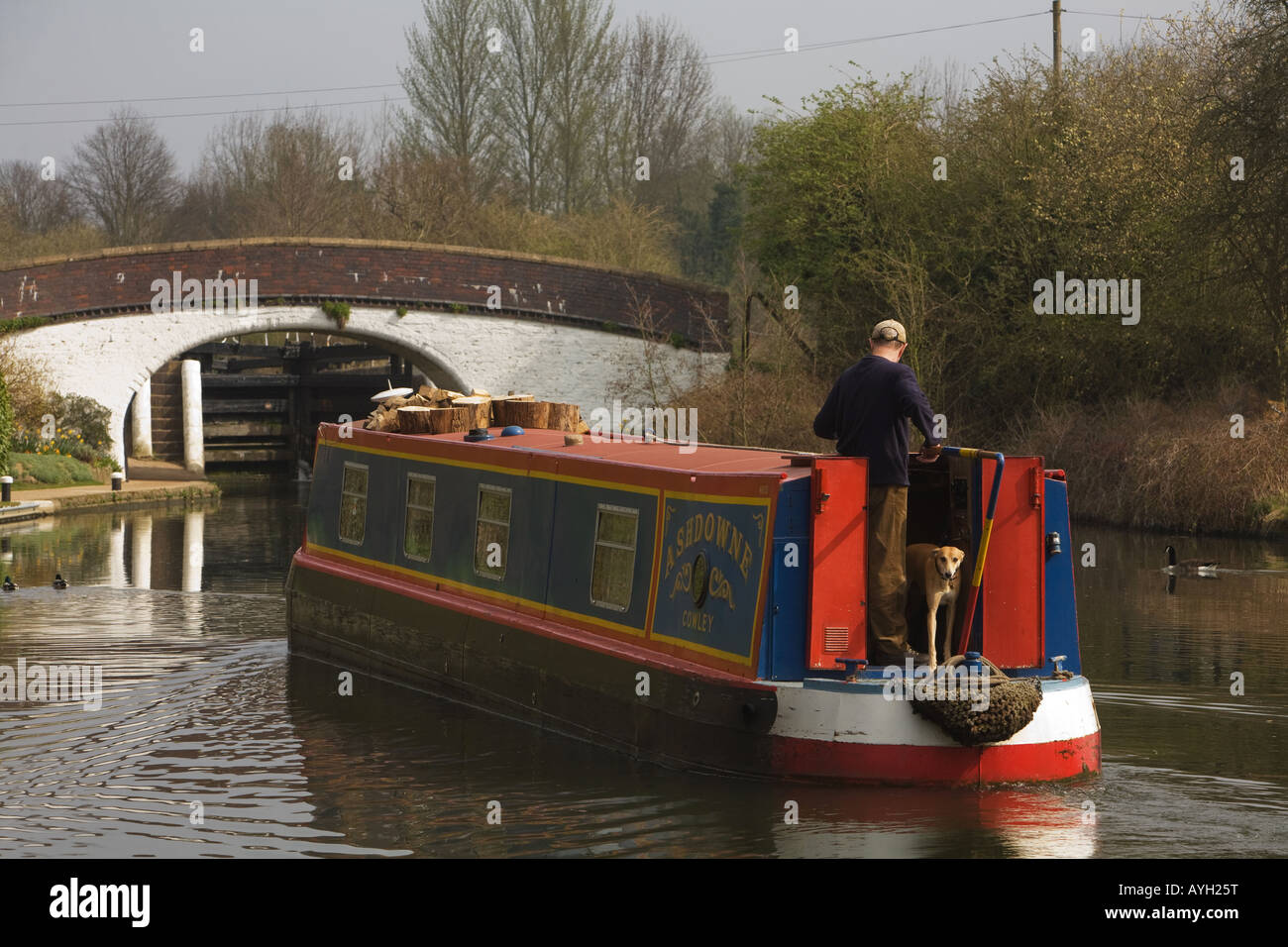Approach boat hi-res stock photography and images - Alamy