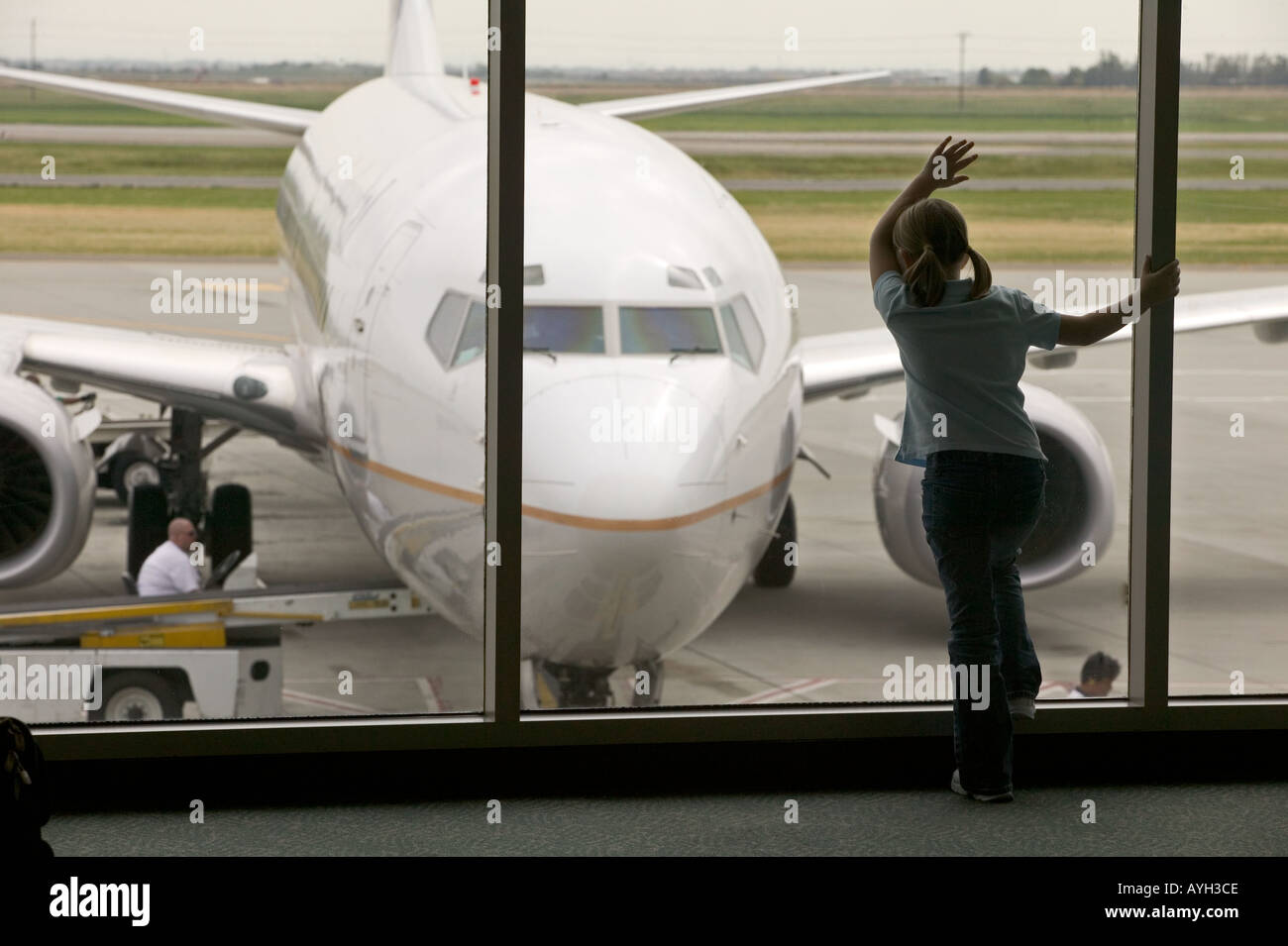 Goodbye airport hi-res stock photography and images - Alamy