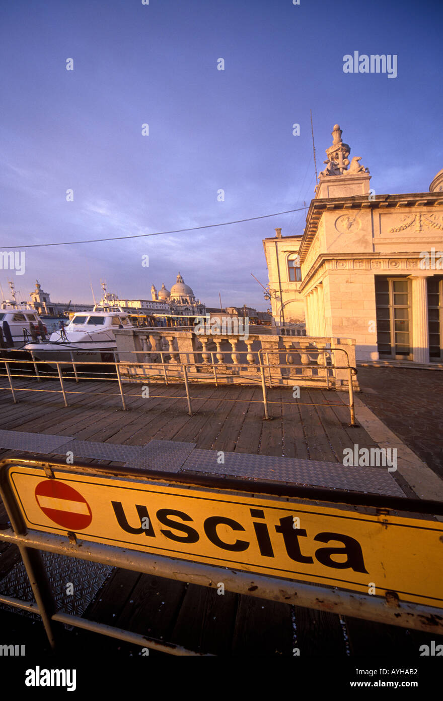 Exit sign Venice Italy Stock Photo - Alamy