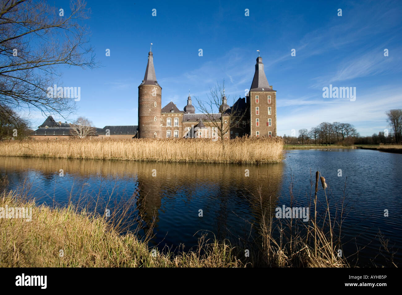 Schloss Hoensbroek in Heerlen Niederlande moated castle Hoensbroek in ...