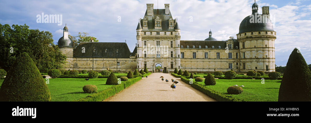 Rennaissance chateau hi-res stock photography and images - Alamy