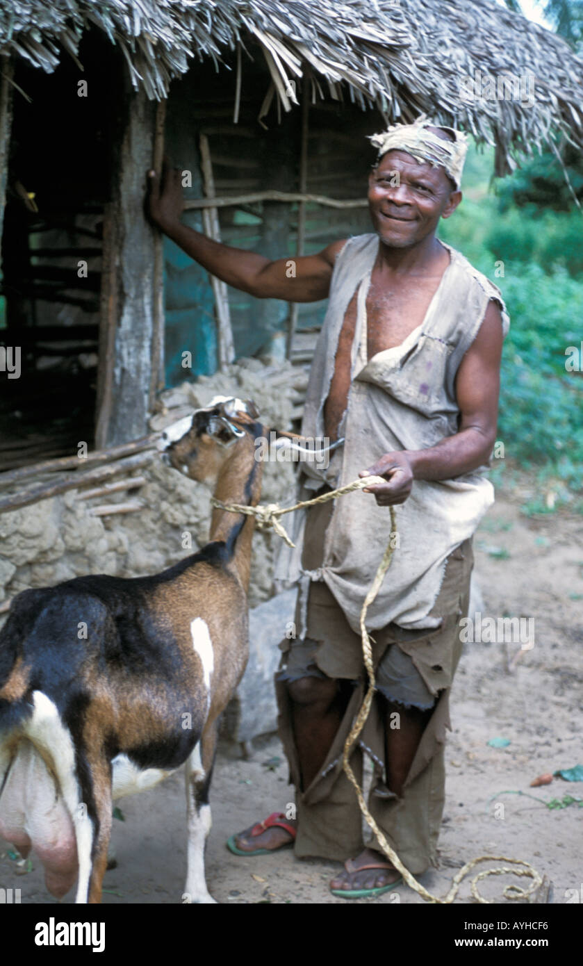 Farmer educate africa hi-res stock photography and images - Alamy