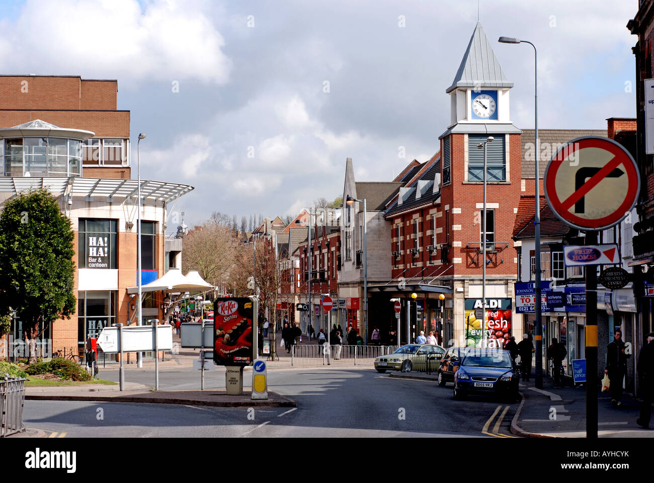 Sutton town centre hi-res stock photography and images - Alamy
