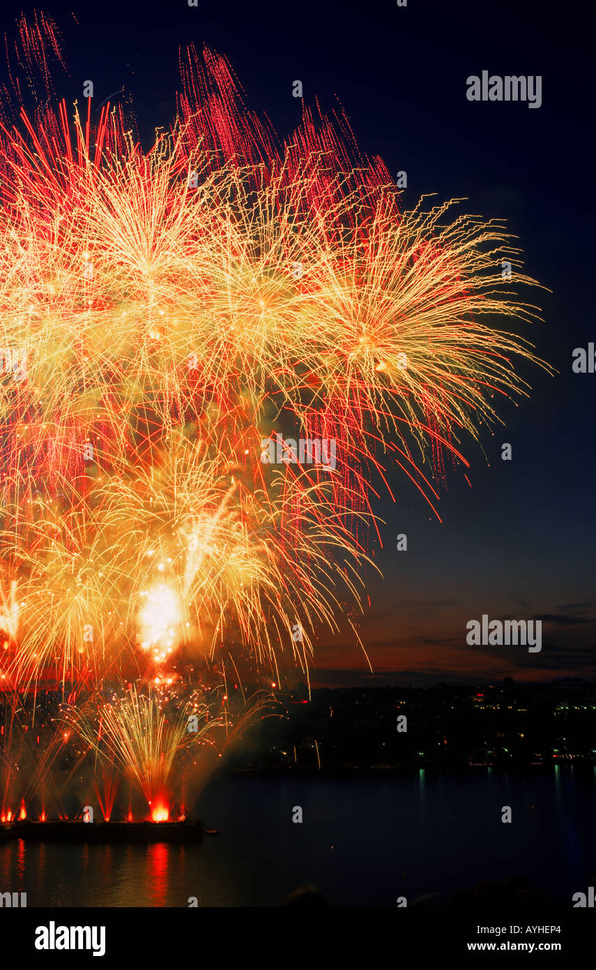 Exploding concept hi-res stock photography and images - Alamy