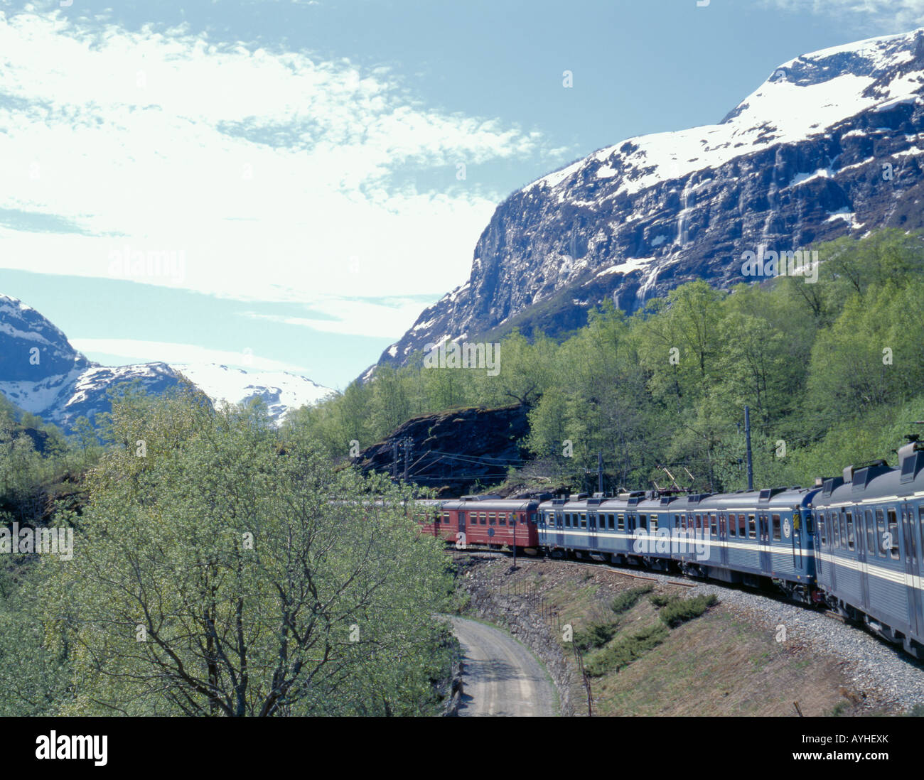 Flåm Railway train in Flåmsdalen, en route to Myrdal, Flåm Railway, Sogn og Fjordane, Norway ...
