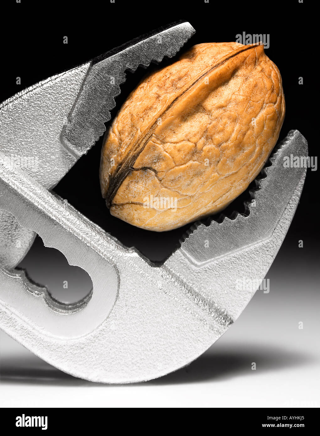 Walnut clamp hi-res stock photography and images - Alamy