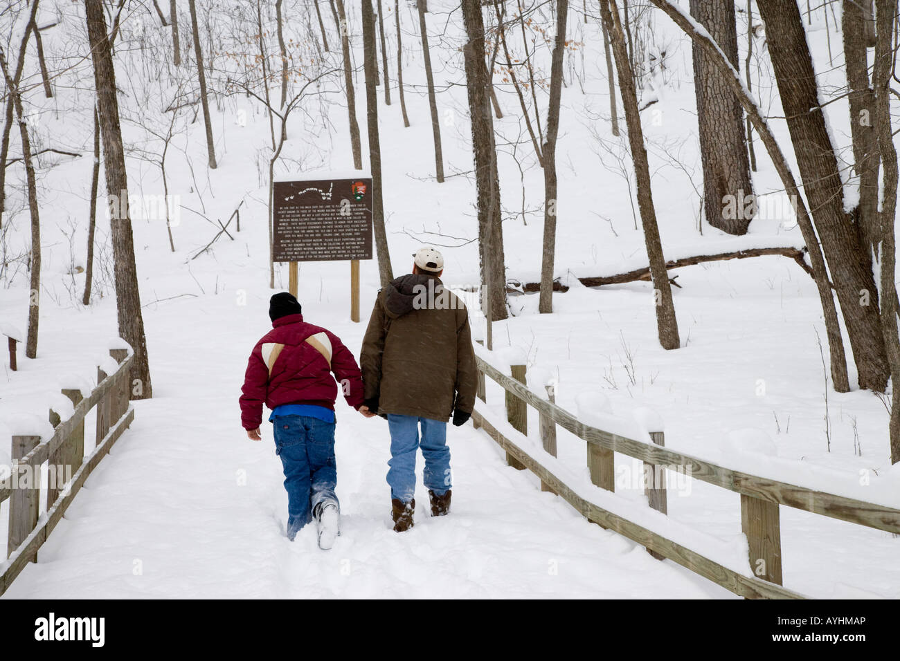 Effigy mounds monument hi-res stock photography and images - Alamy