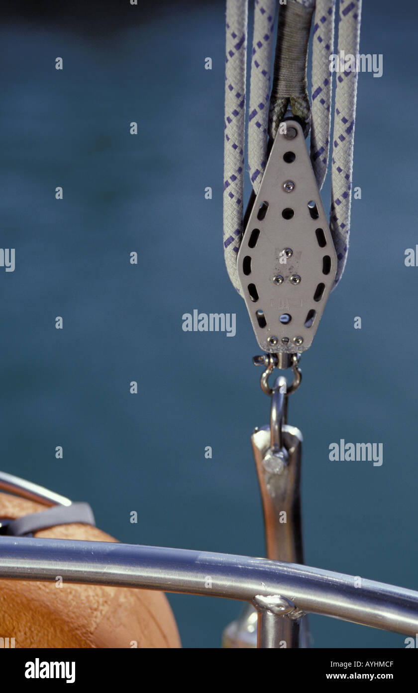 Block mit Tau Stock Photo - Alamy