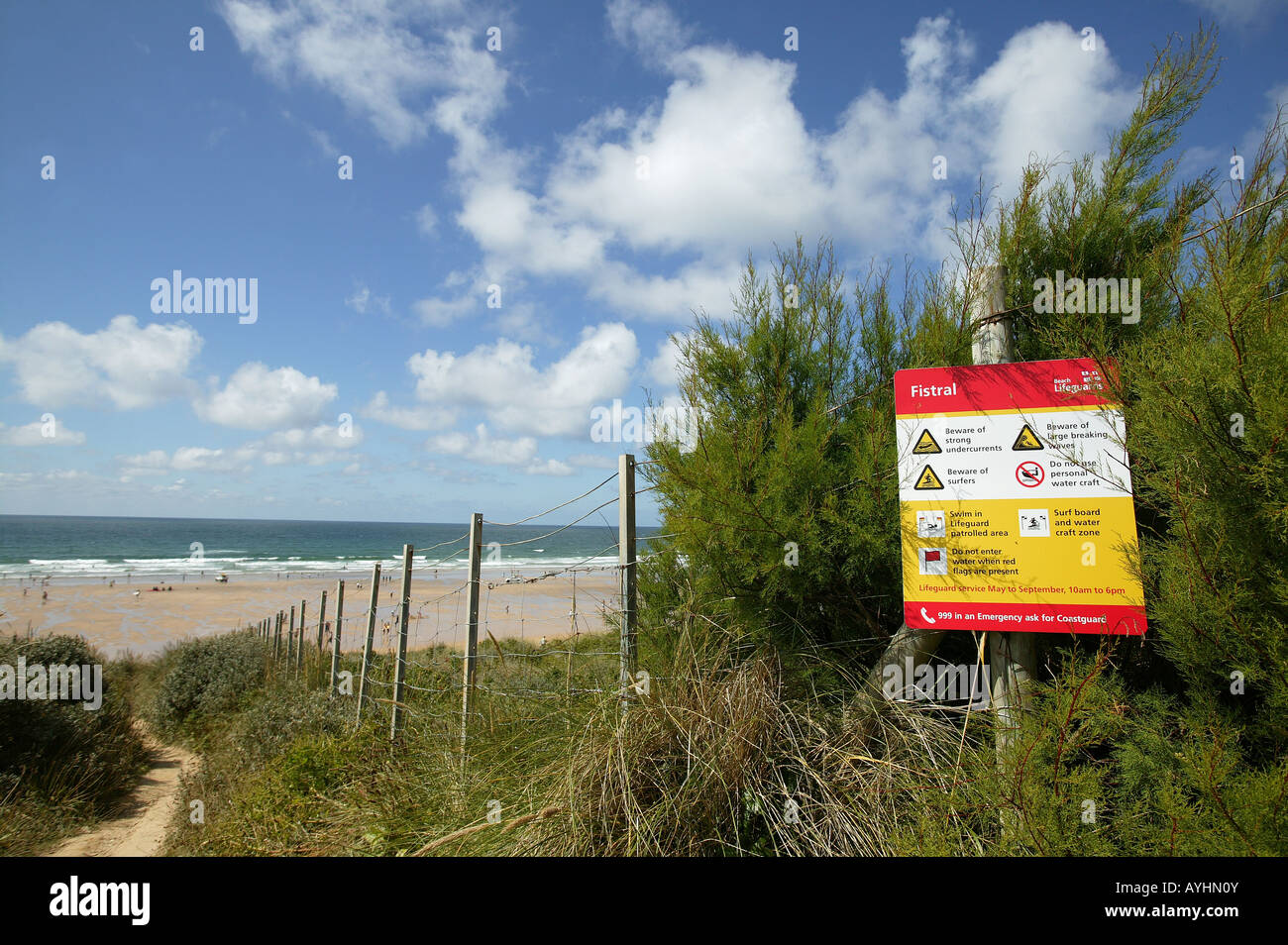 Crowd warning sign hi-res stock photography and images - Alamy