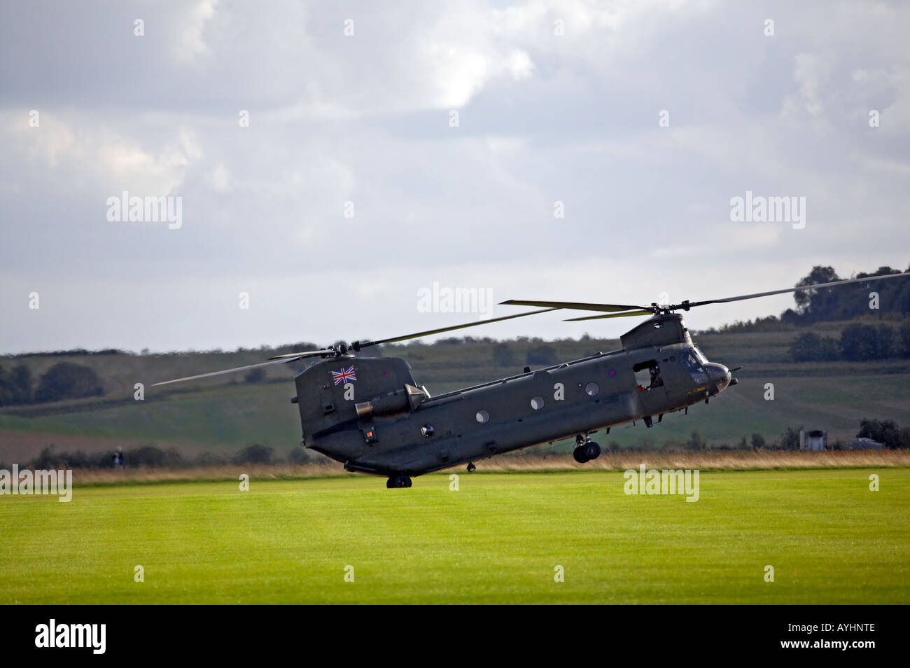 Chinook helicopter raf hi-res stock photography and images - Alamy