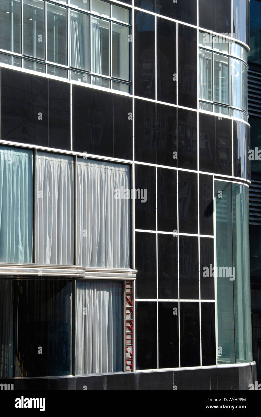 London newspaper building hi-res stock photography and images - Alamy