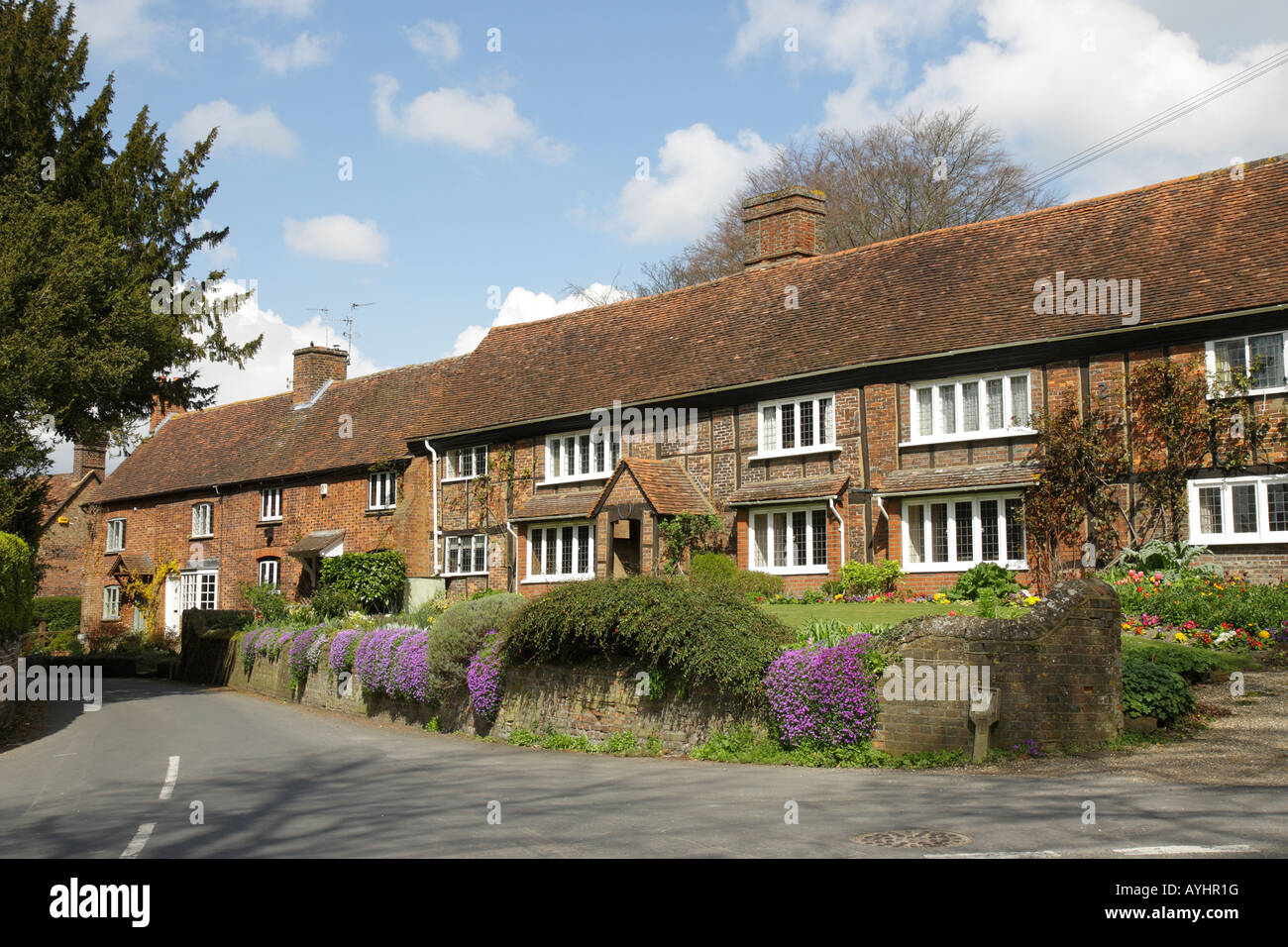 Ivinghoe village hi-res stock photography and images - Alamy