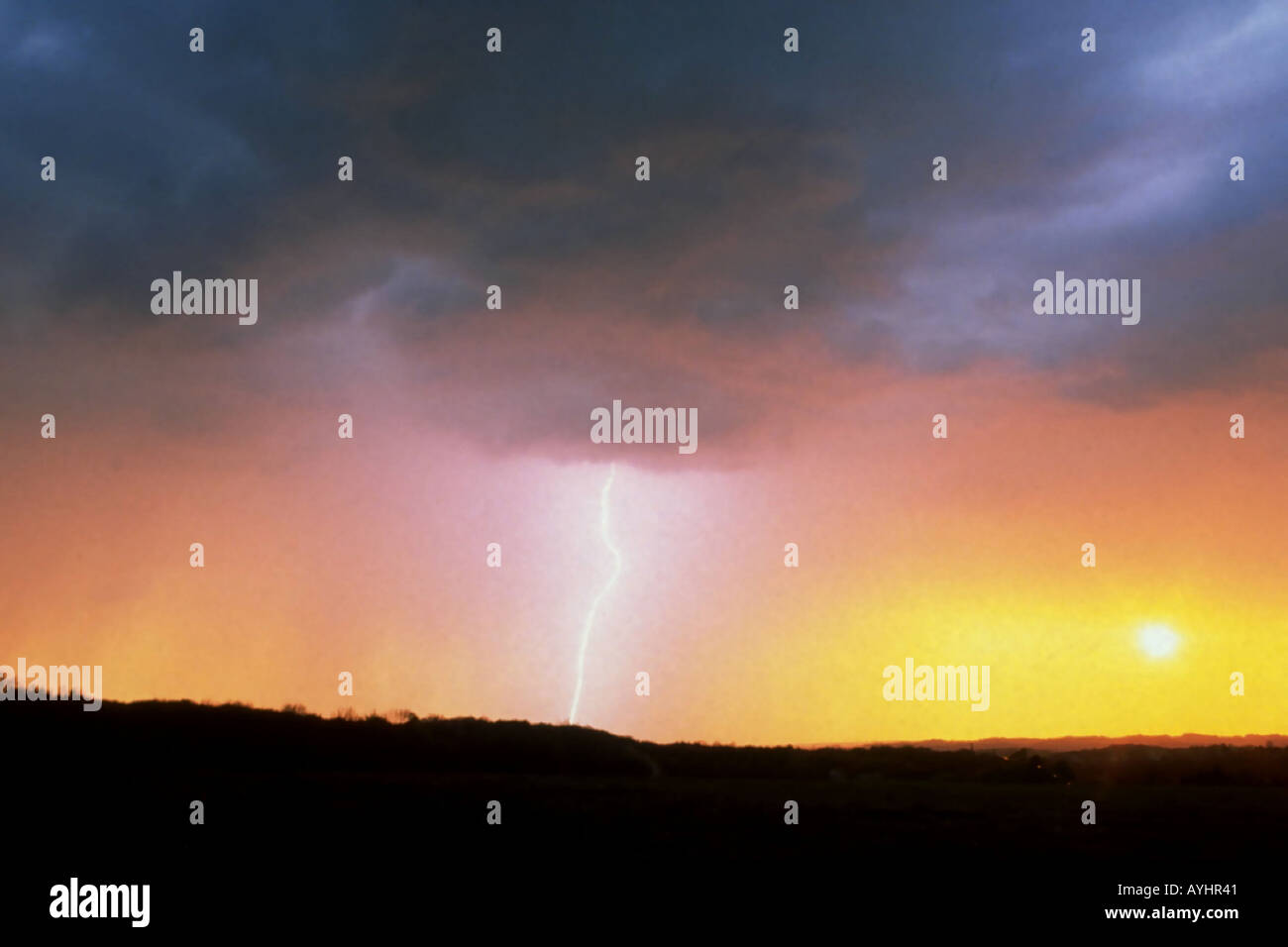 Orangefarbenen hi-res stock photography and images - Alamy