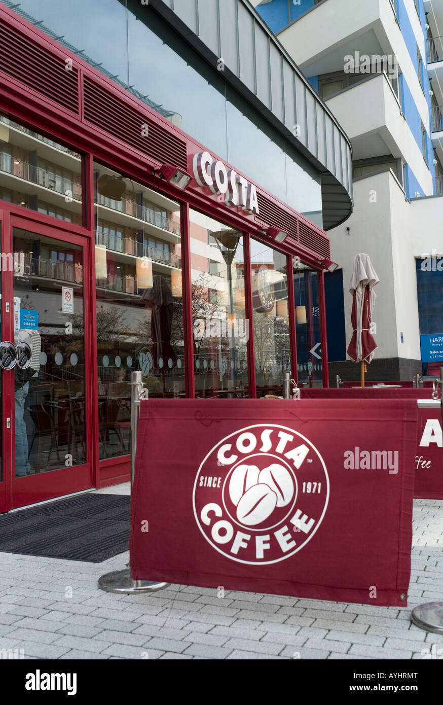 Costa coffee branch hi-res stock photography and images - Alamy