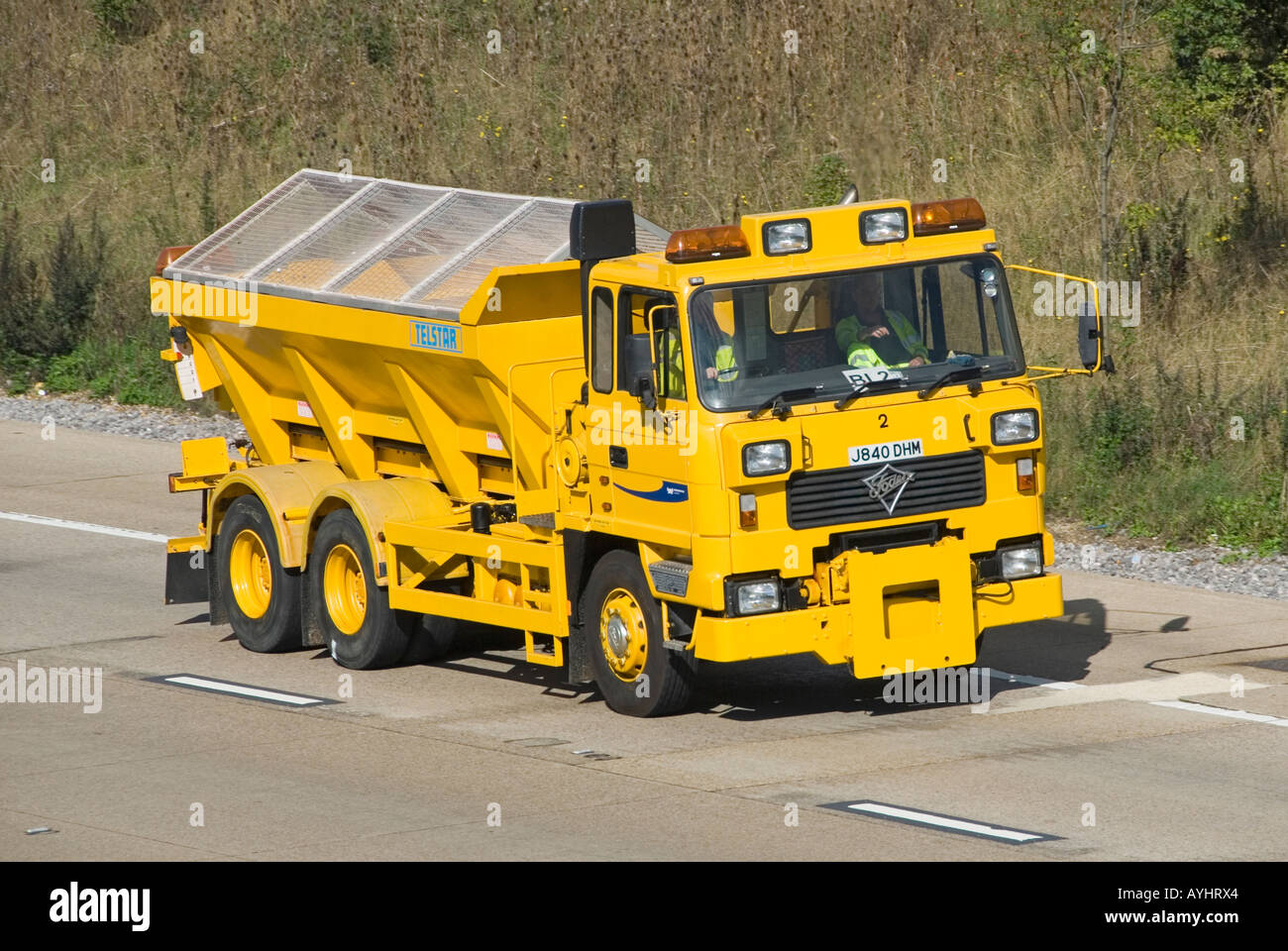 Gritting lorry hi-res stock photography and images - Alamy