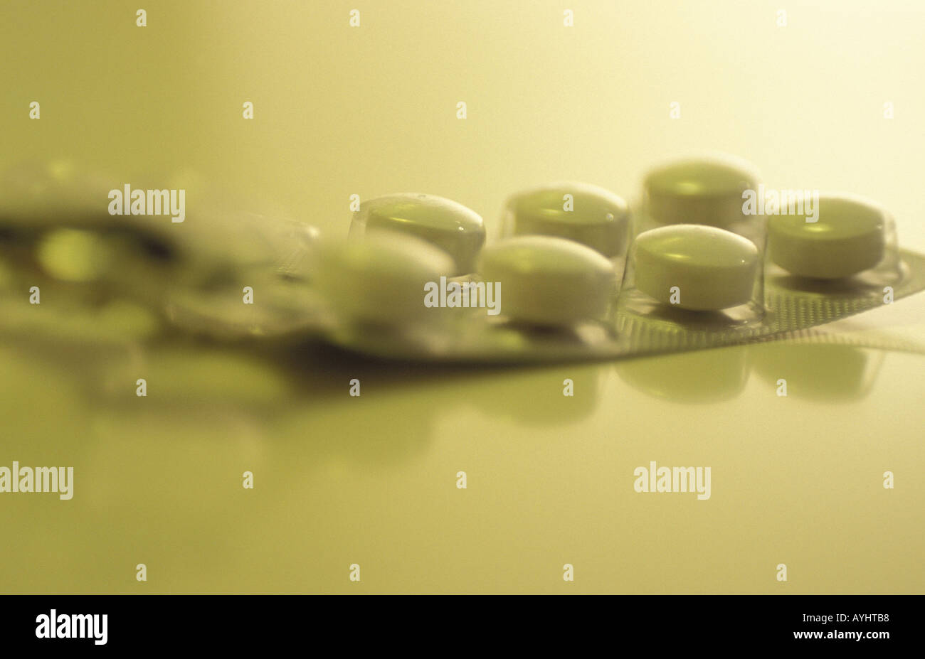 Tablettenpackung hi-res stock photography and images - Alamy