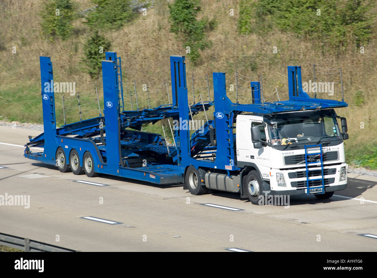 M25 motorway Ford Motor Company Volvo car transporter trailer empty ...