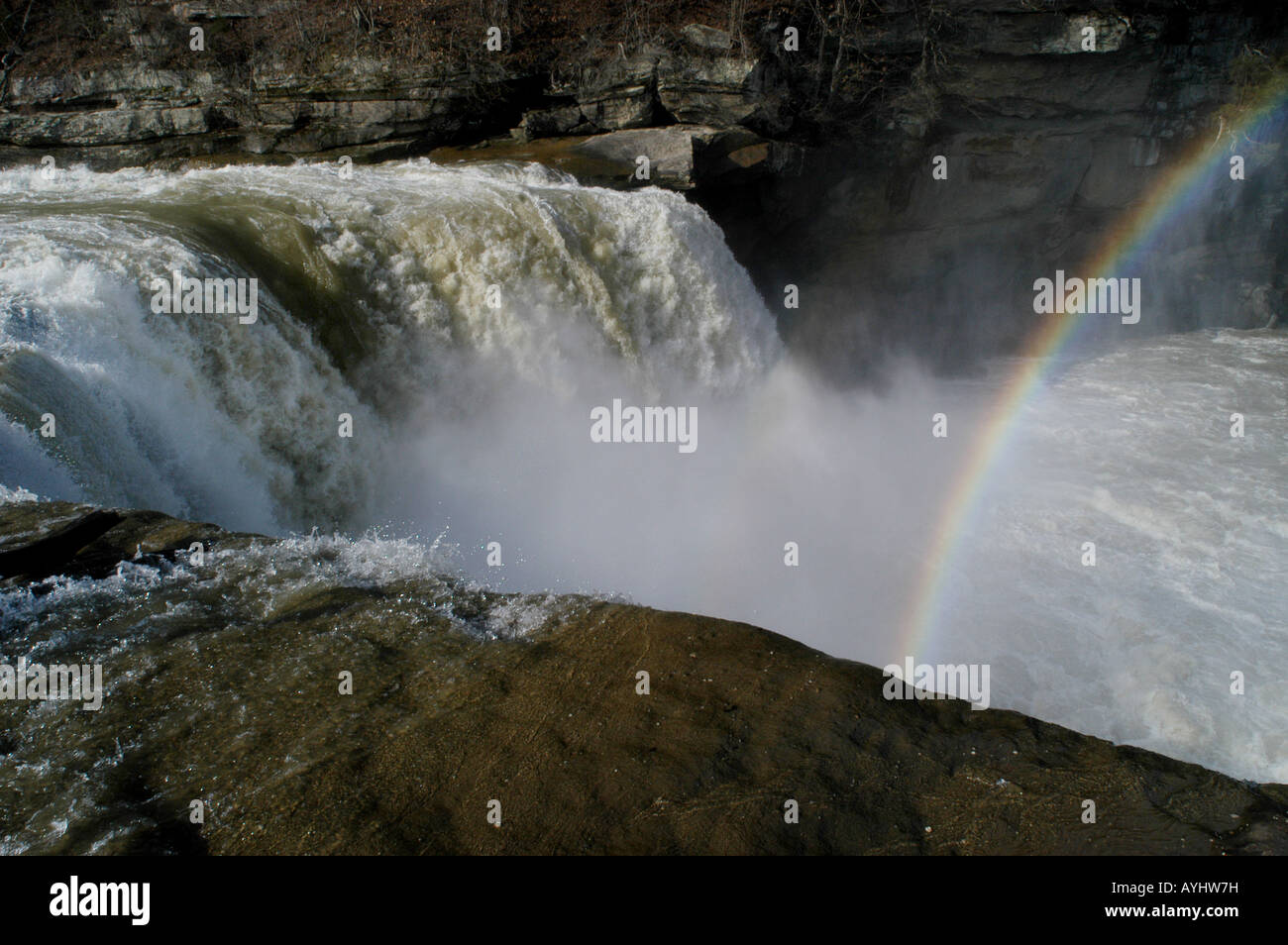 Cumberland river falls kentucky waterfall state park rainbow Stock ...