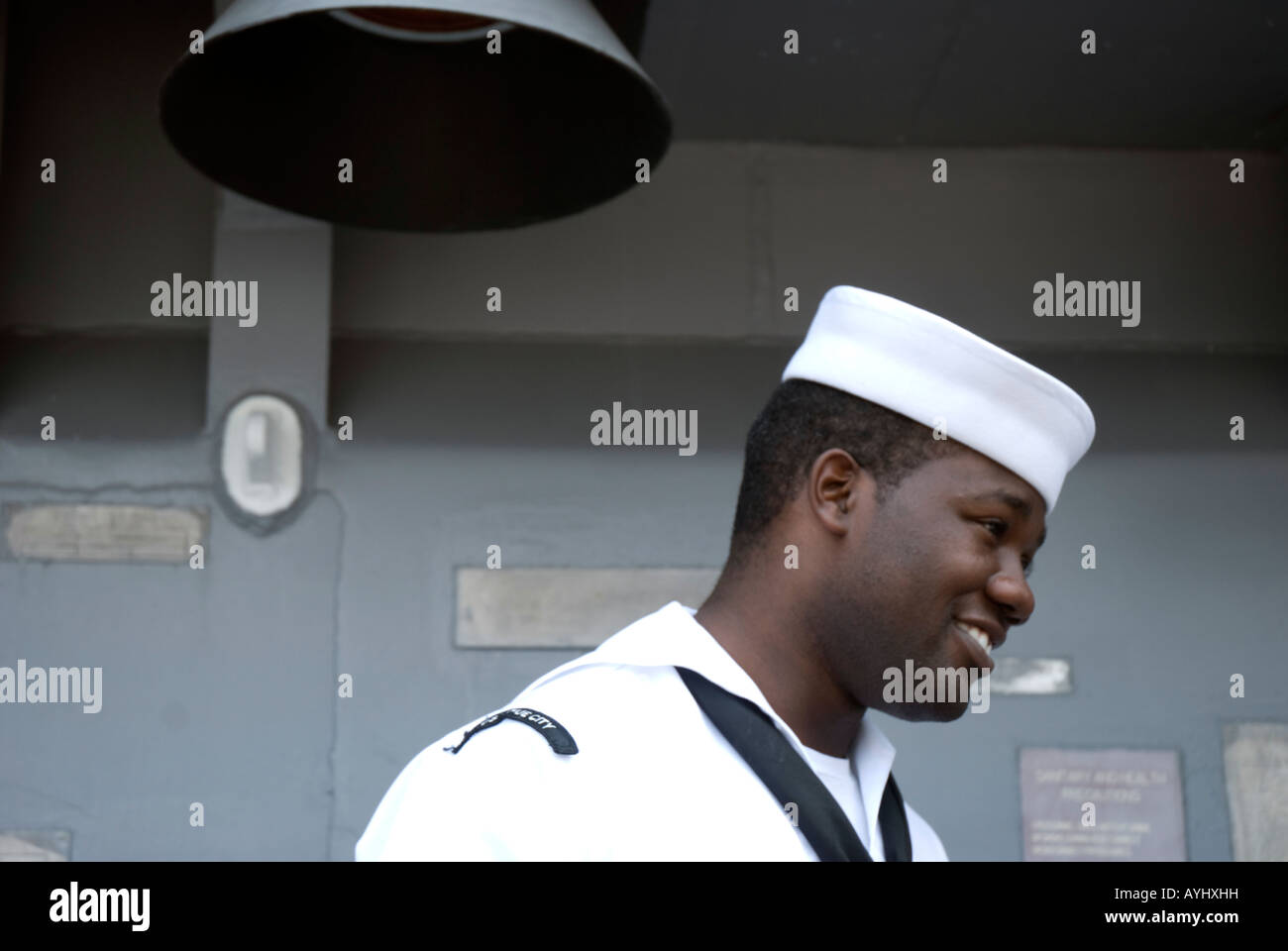 Coast guard sailor uniform hi-res stock photography and images - Alamy