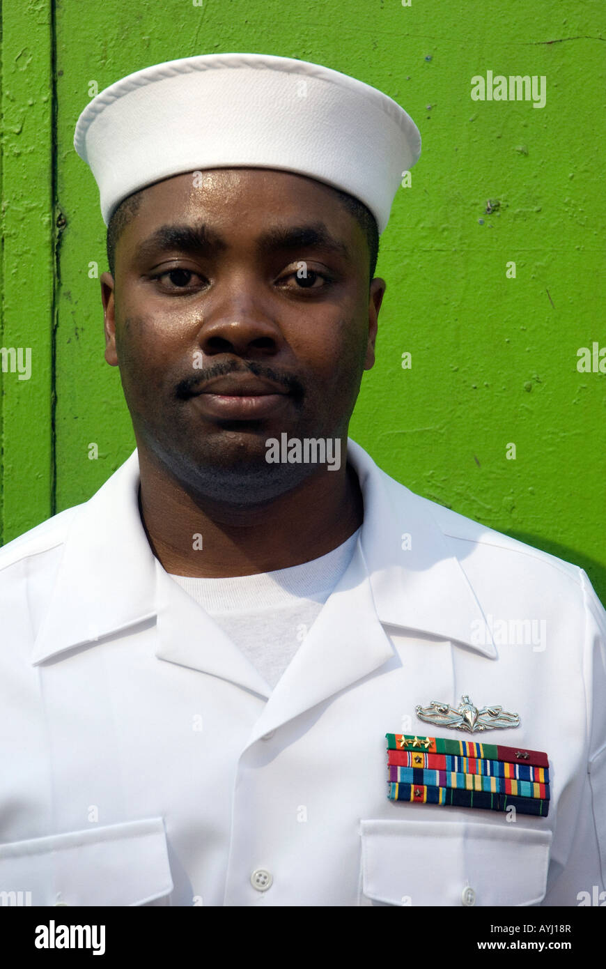 Coast guard sailor hi-res stock photography and images - Alamy