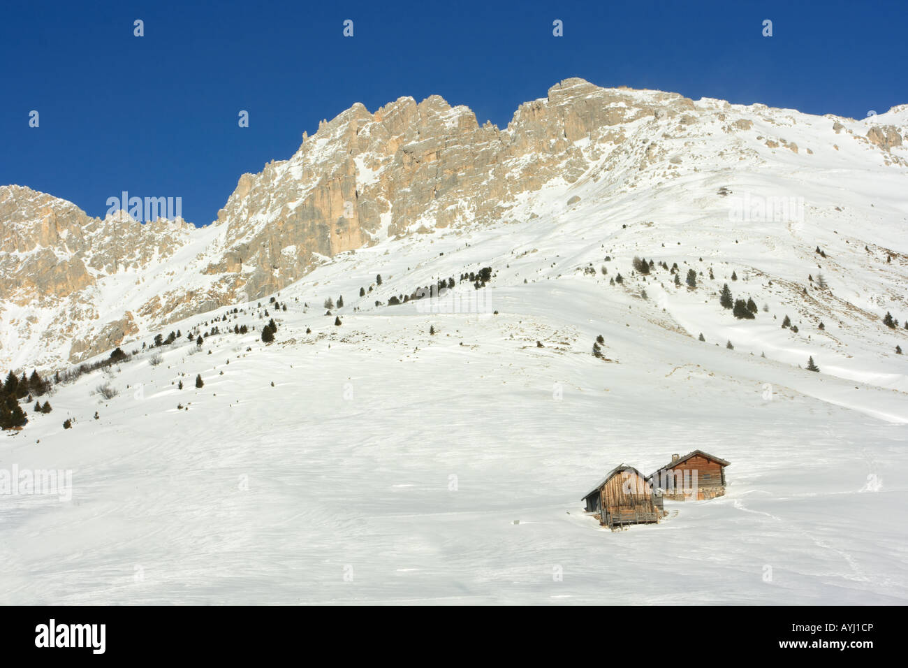 Alpine huts hi-res stock photography and images - Alamy