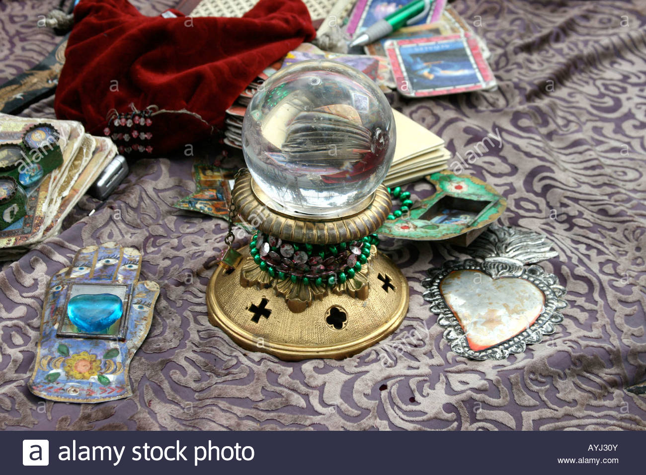 Crystal Ball Reading Stock Photos & Crystal Ball Reading Stock Images ...