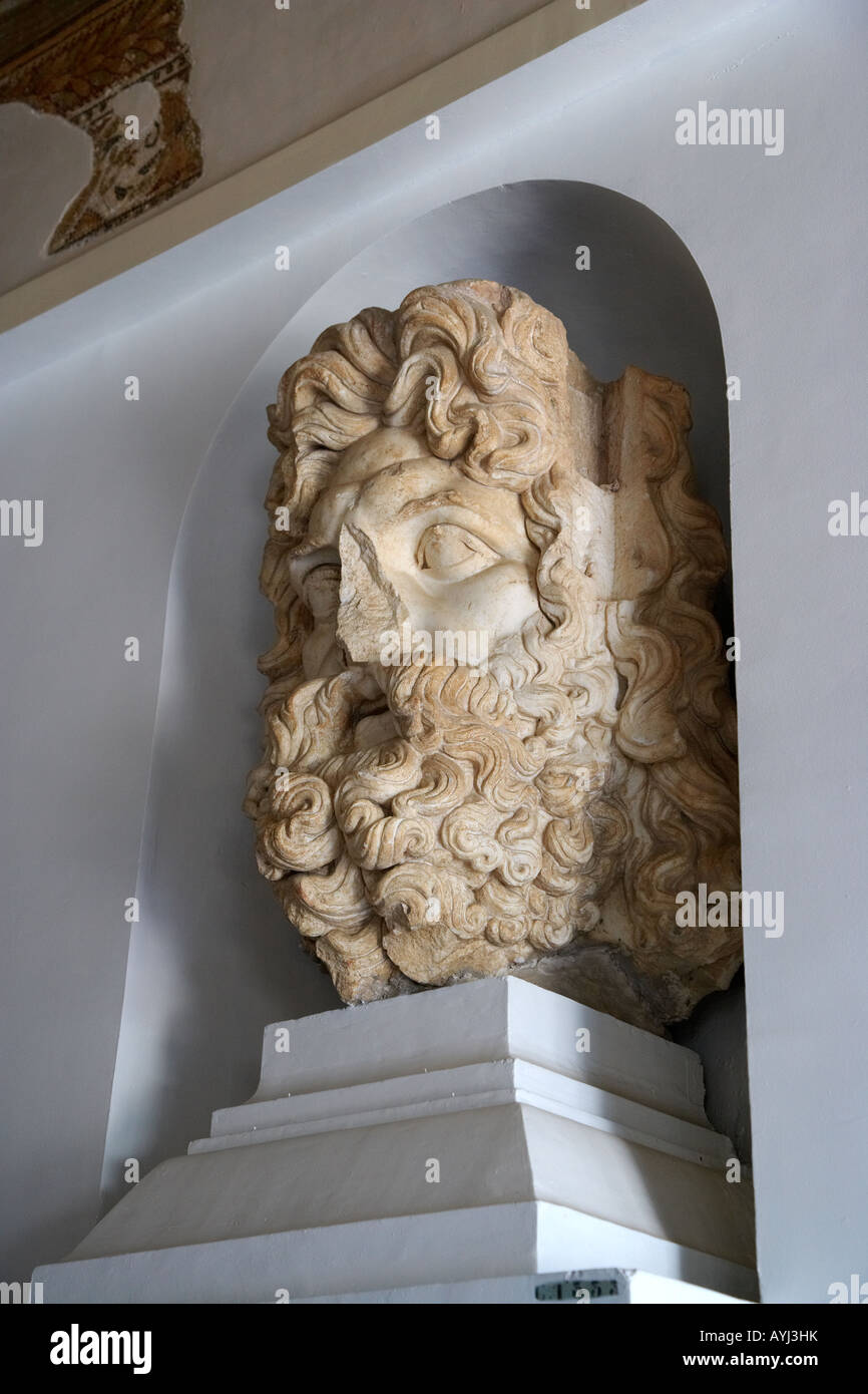 Roman jupiter statue hi-res stock photography and images - Alamy