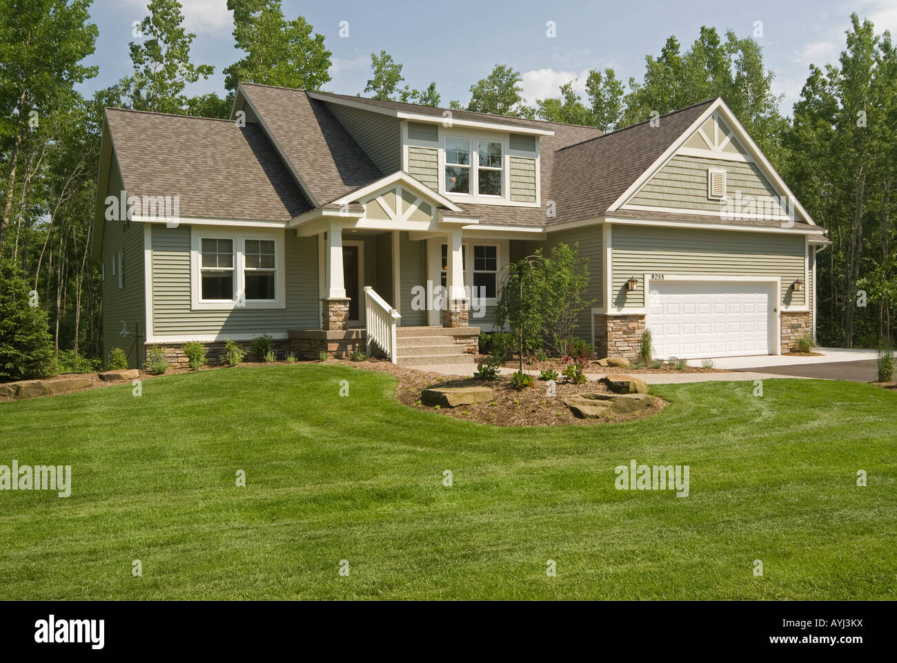 American home exterior frontage Stock Photo - Alamy