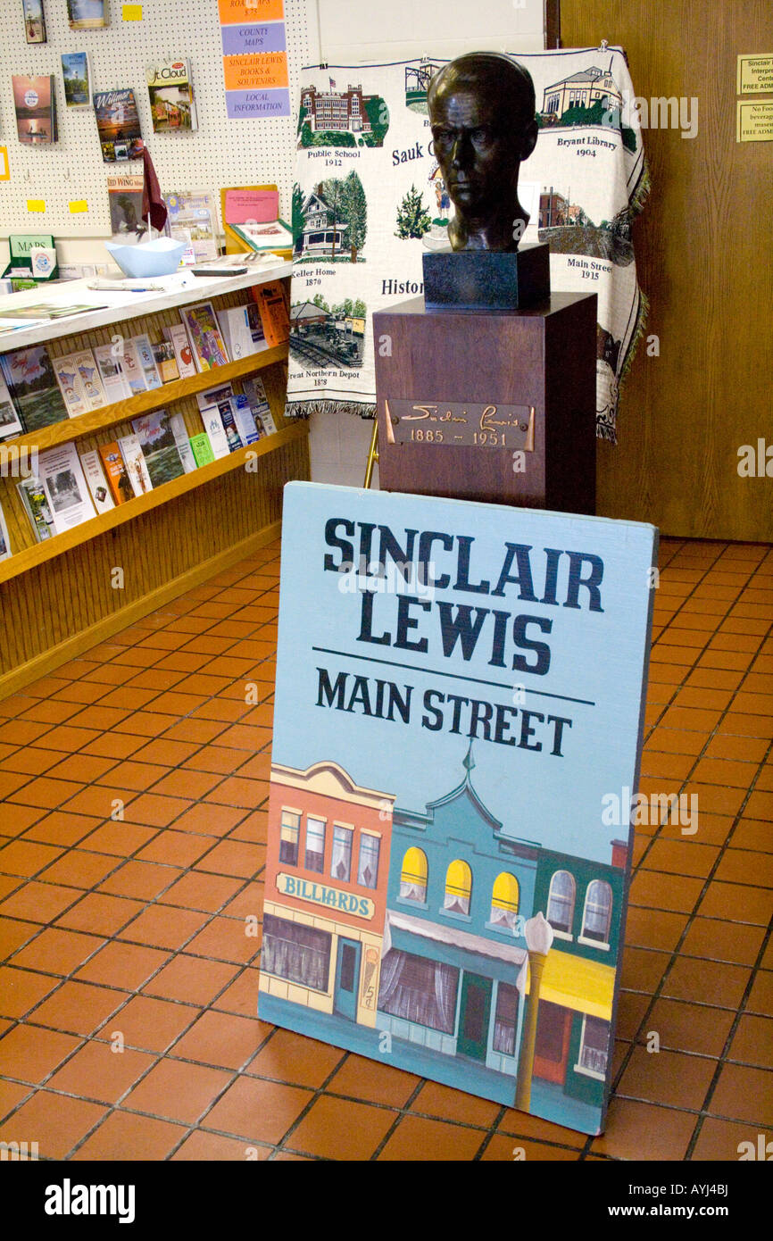 Sinclair lewis interpretive center hi-res stock photography and images ...