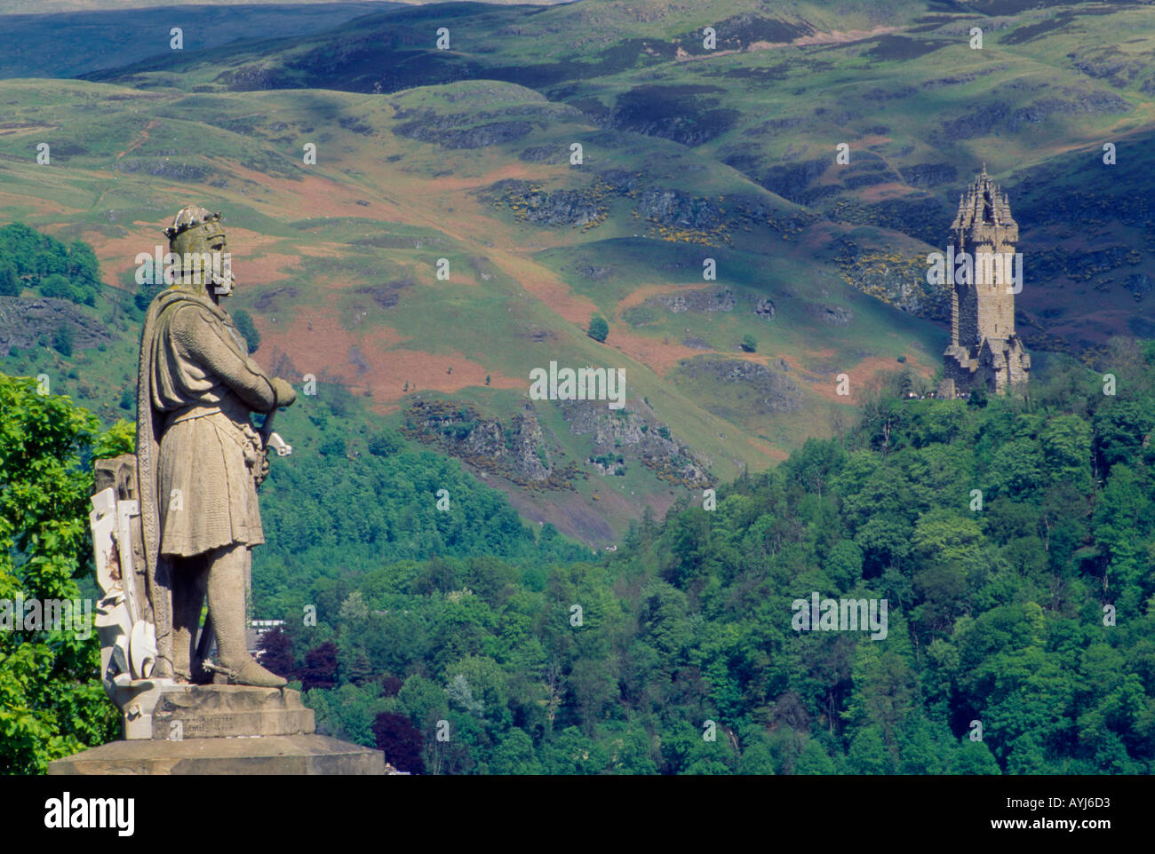 The National Wallace Monument and a statue of Robert the Bruce ...