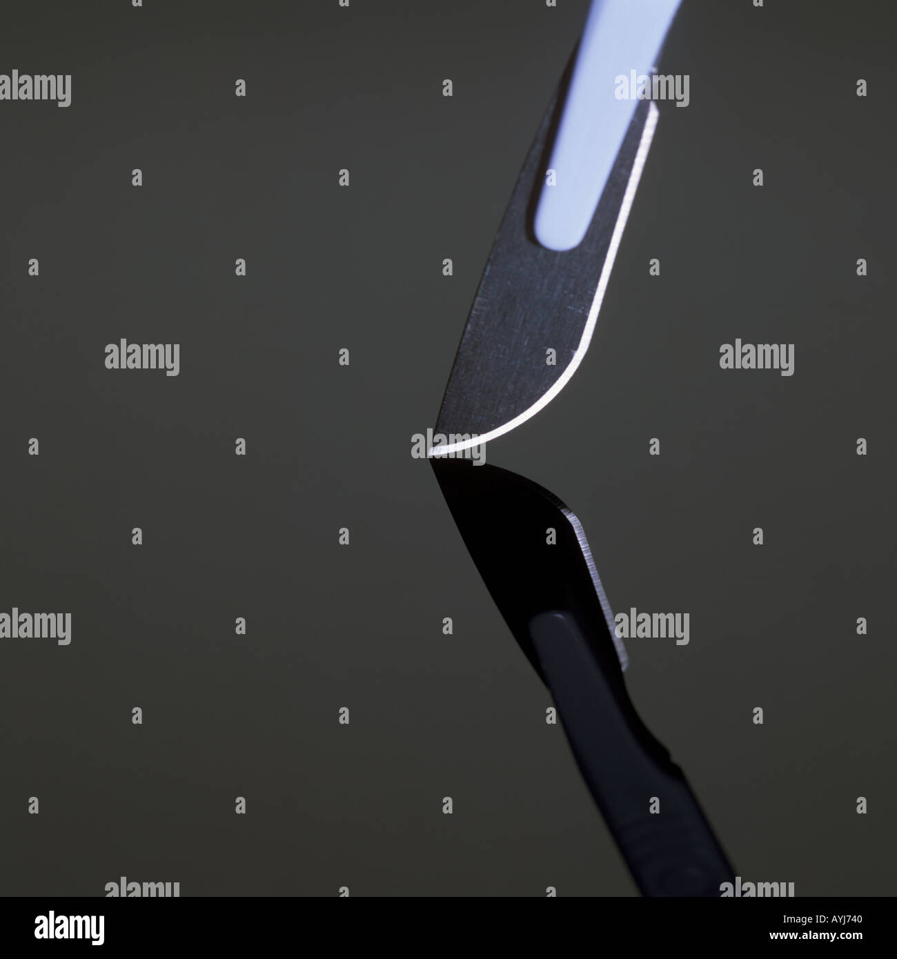 Scalpel point hi-res stock photography and images - Alamy