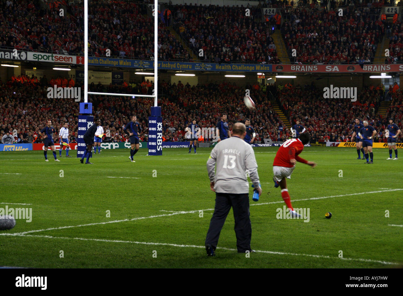 James hook wales grand slam rugby hi-res stock photography and images ...