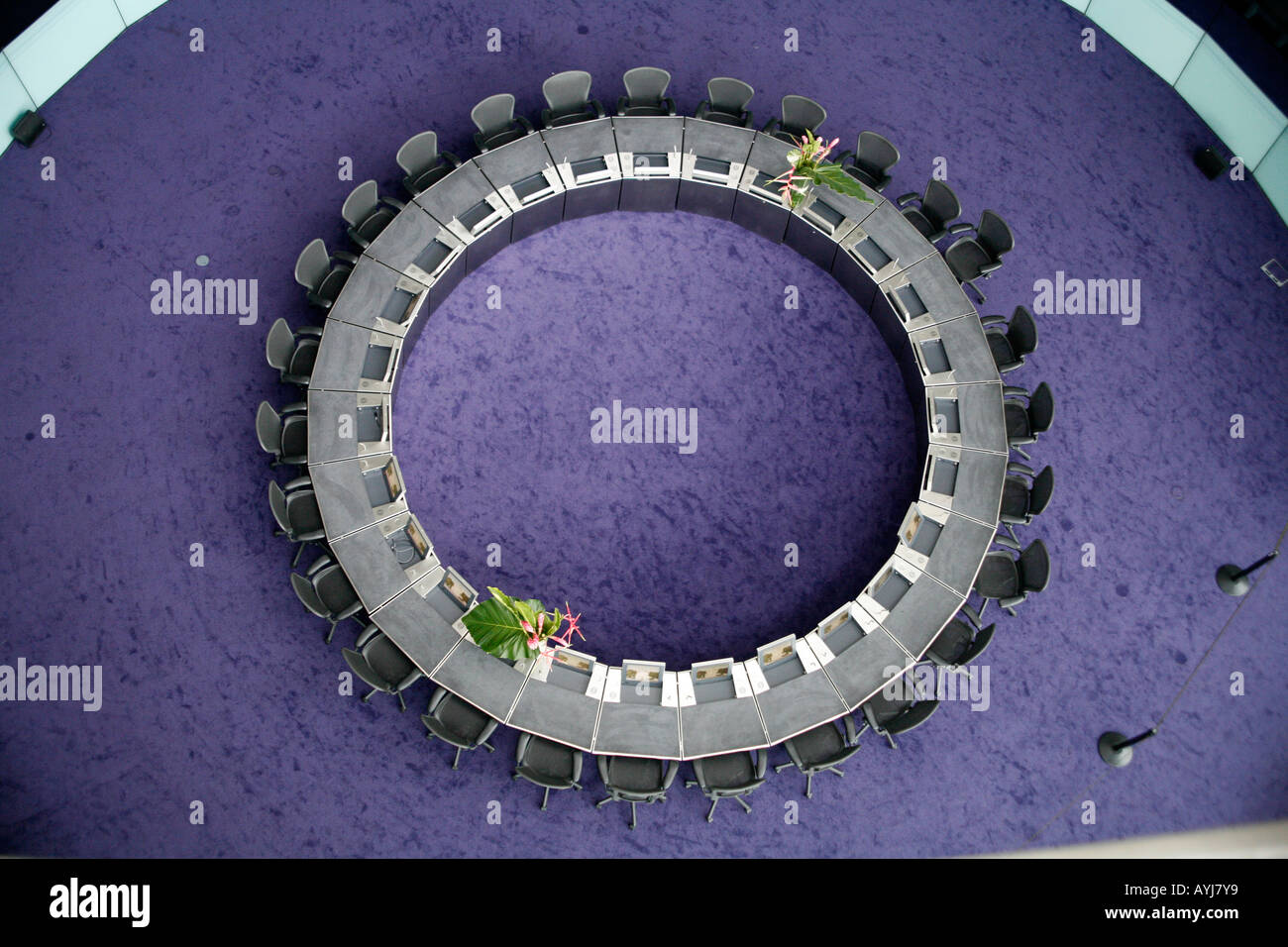 The City Hall building, The Queens Walk, London SE1 2AA Stock Photo - Alamy