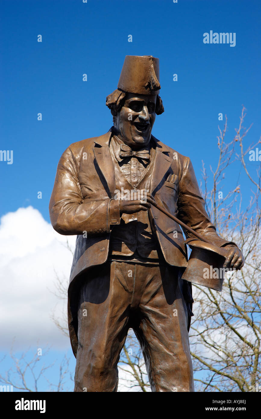 Tommy Cooper Fez High Resolution Stock Photography and Images - Alamy
