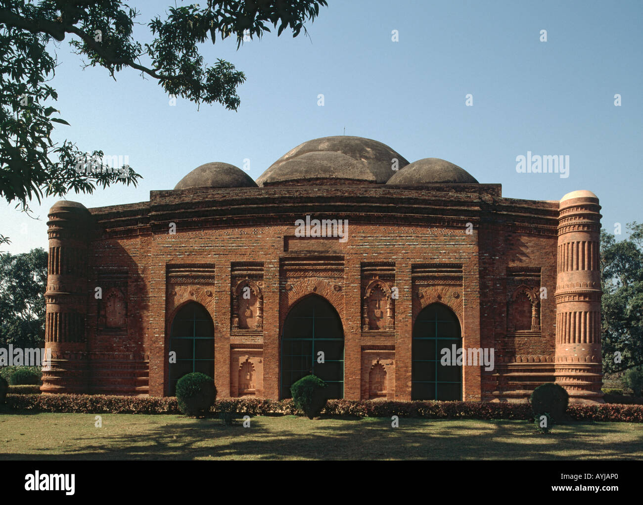 India mosque tiles hi-res stock photography and images - Alamy