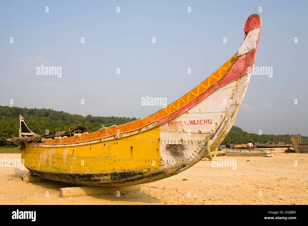 Traditional wooden fishing boat on Chowara Beach, Chowara, Kovalam ...