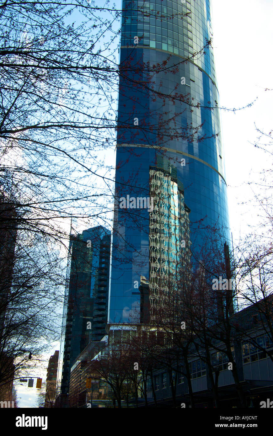 Hydro building hi-res stock photography and images - Alamy
