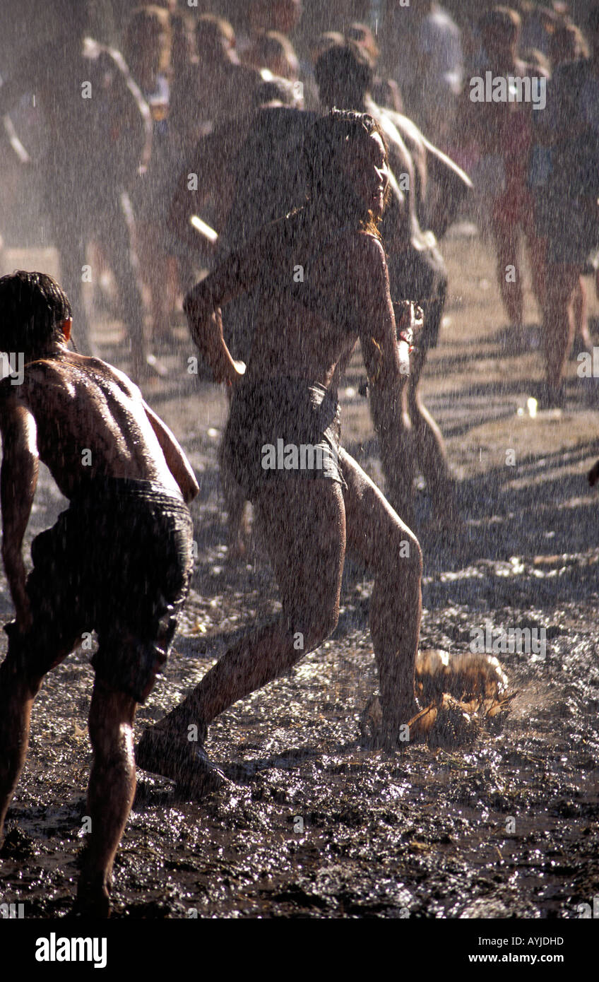 Mud fight hi-res stock photography and images - Alamy