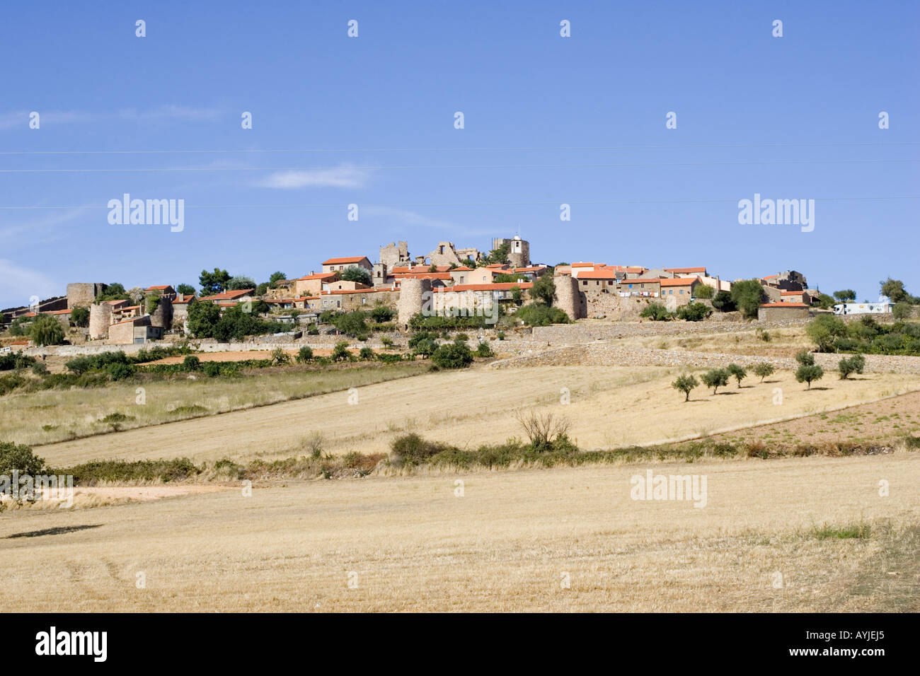 Castelo rodrigo castle hi-res stock photography and images - Alamy