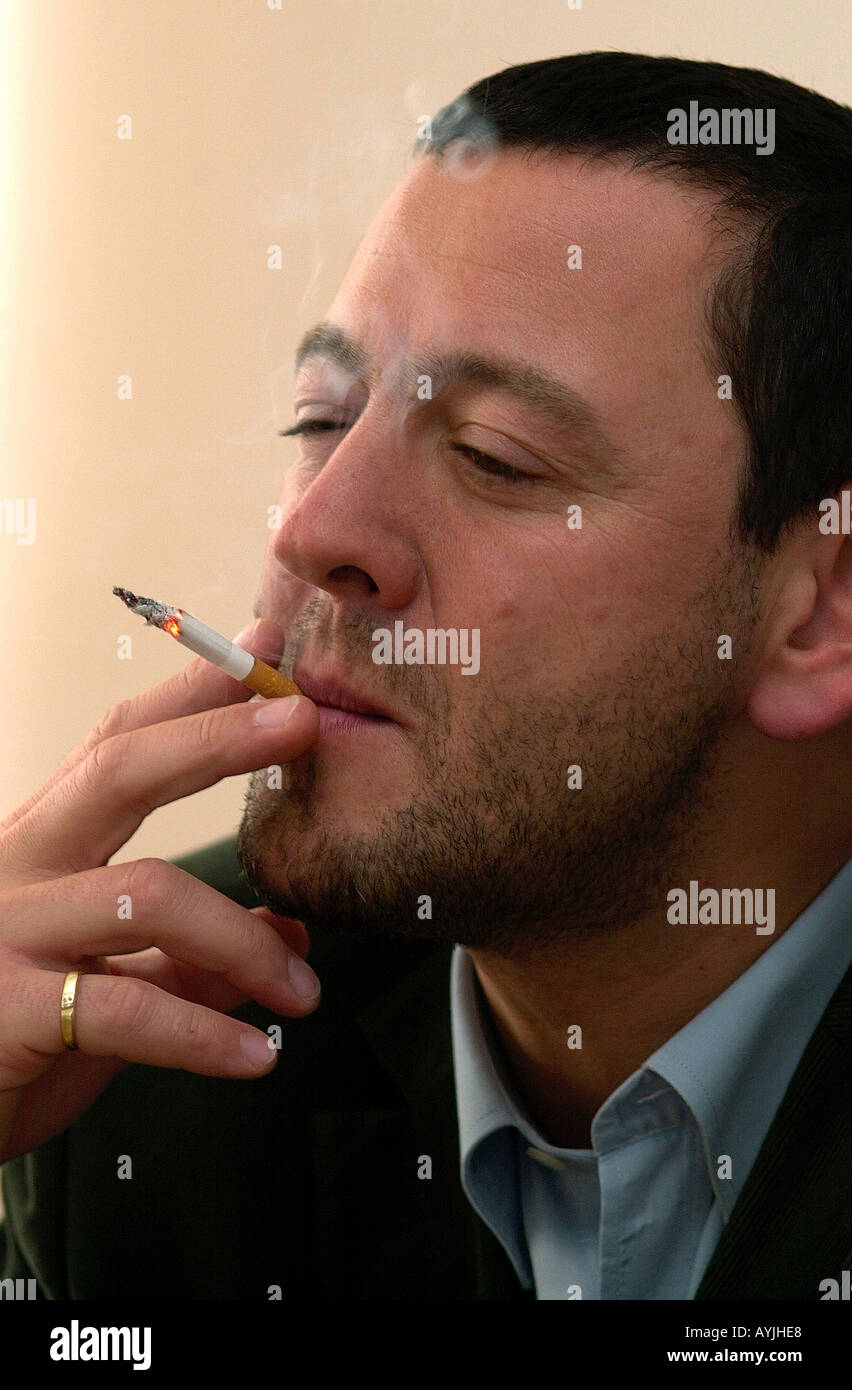 Stoppelbart hi-res stock photography and images - Alamy