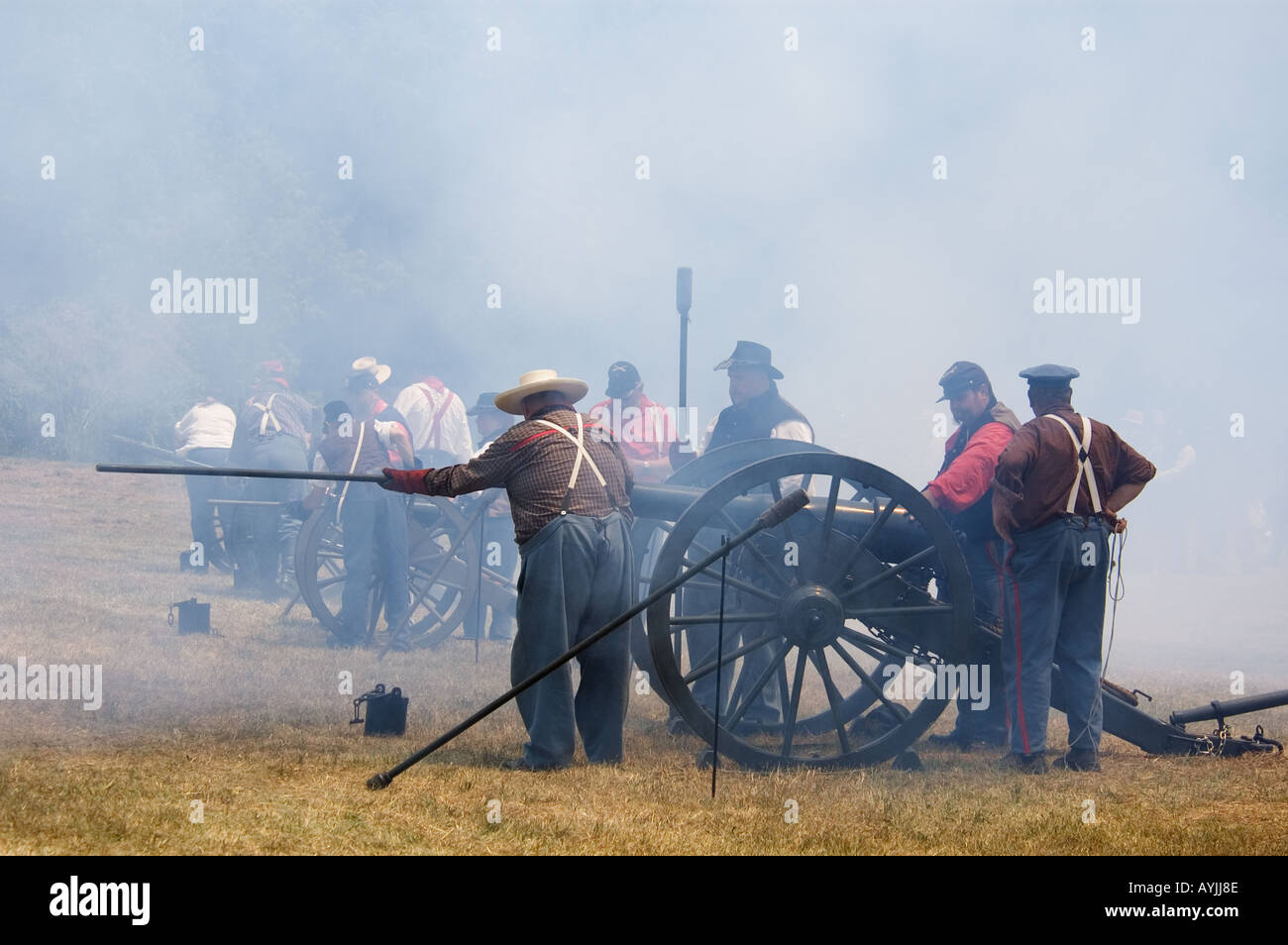 Union Troops Using Cannon Morgan's Raid Battle of Corydon Civil War ...