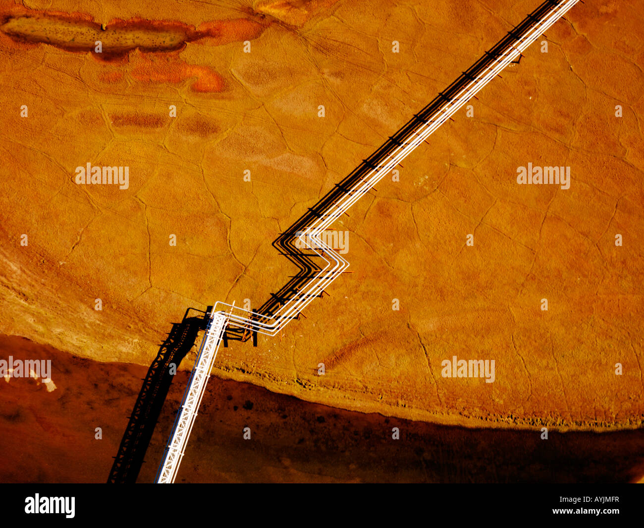 Flowline hi-res stock photography and images - Alamy