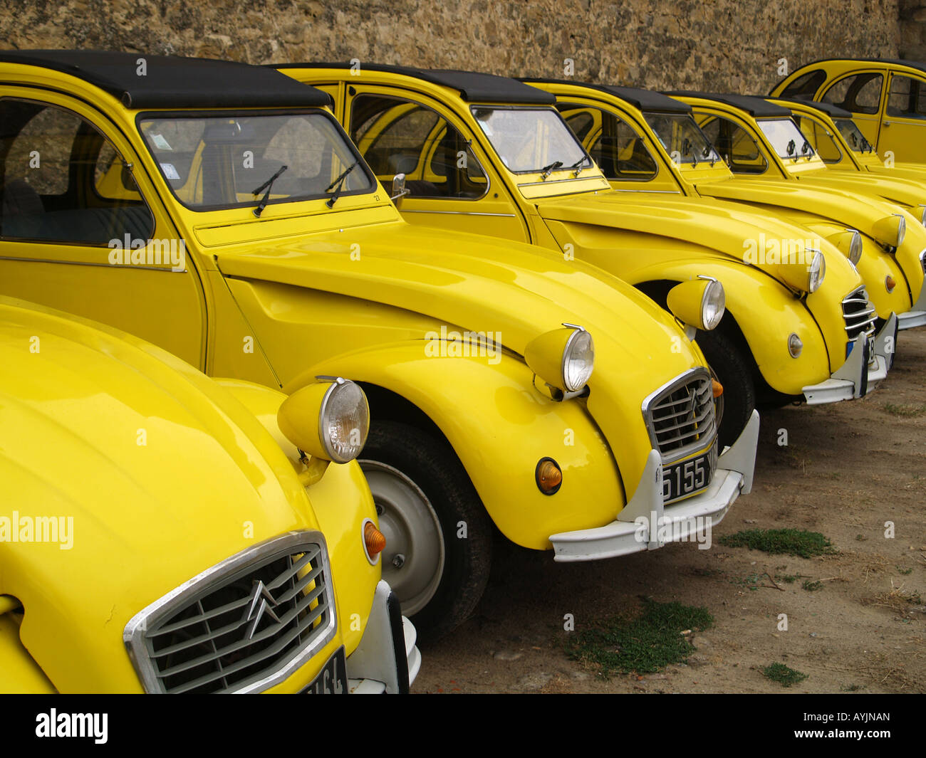 Citroen 2cv yellow hi-res stock photography and images - Alamy