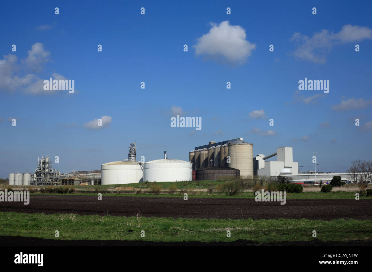 British factory hi-res stock photography and images - Alamy